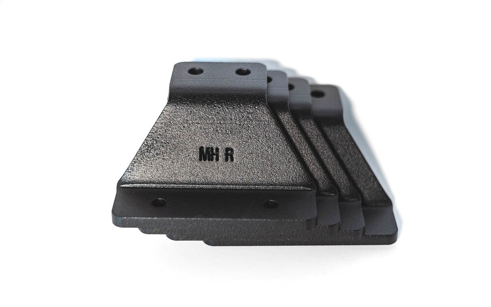 Mounting Feet – New Holland Overland